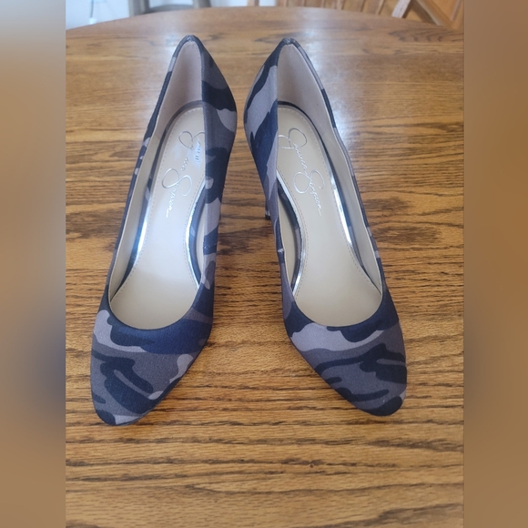 Jessica Simpson | Shoes | Nwt Jessica Simpson Green Tan Black Camo ...